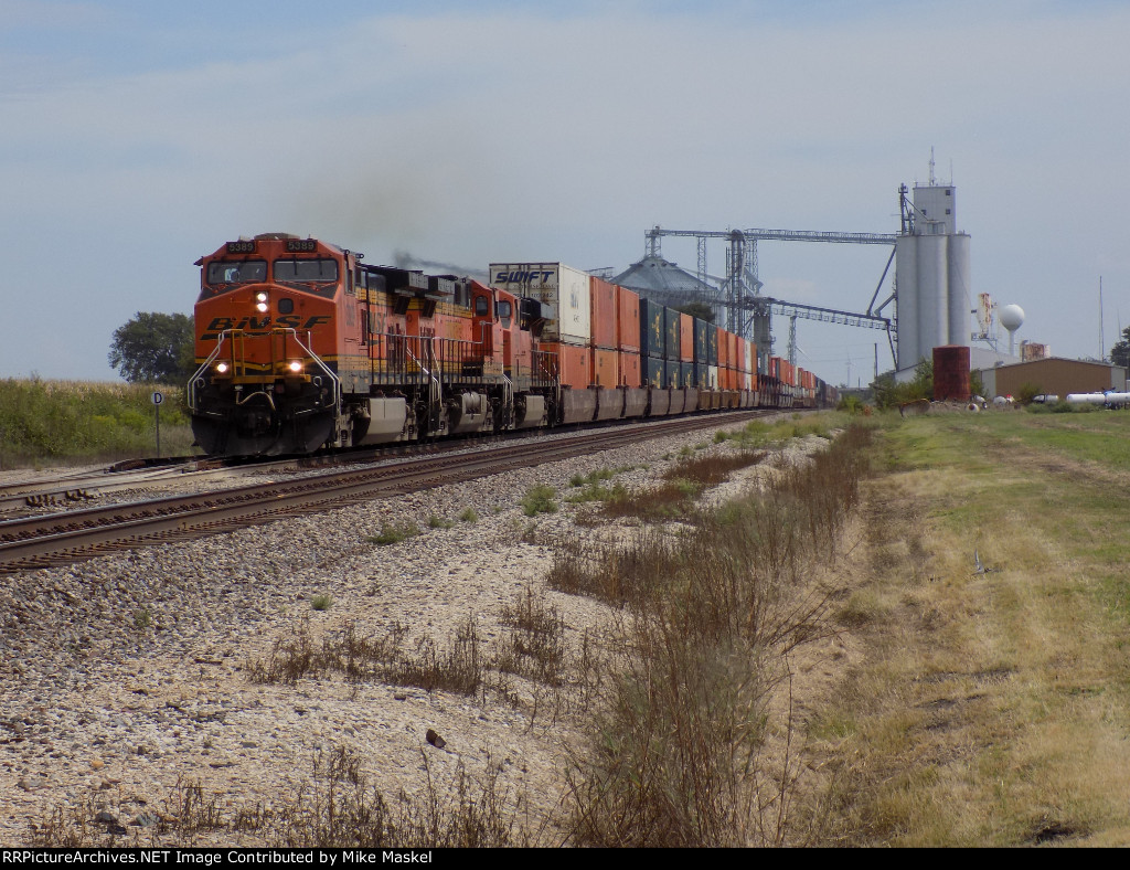 BNSF 5389
